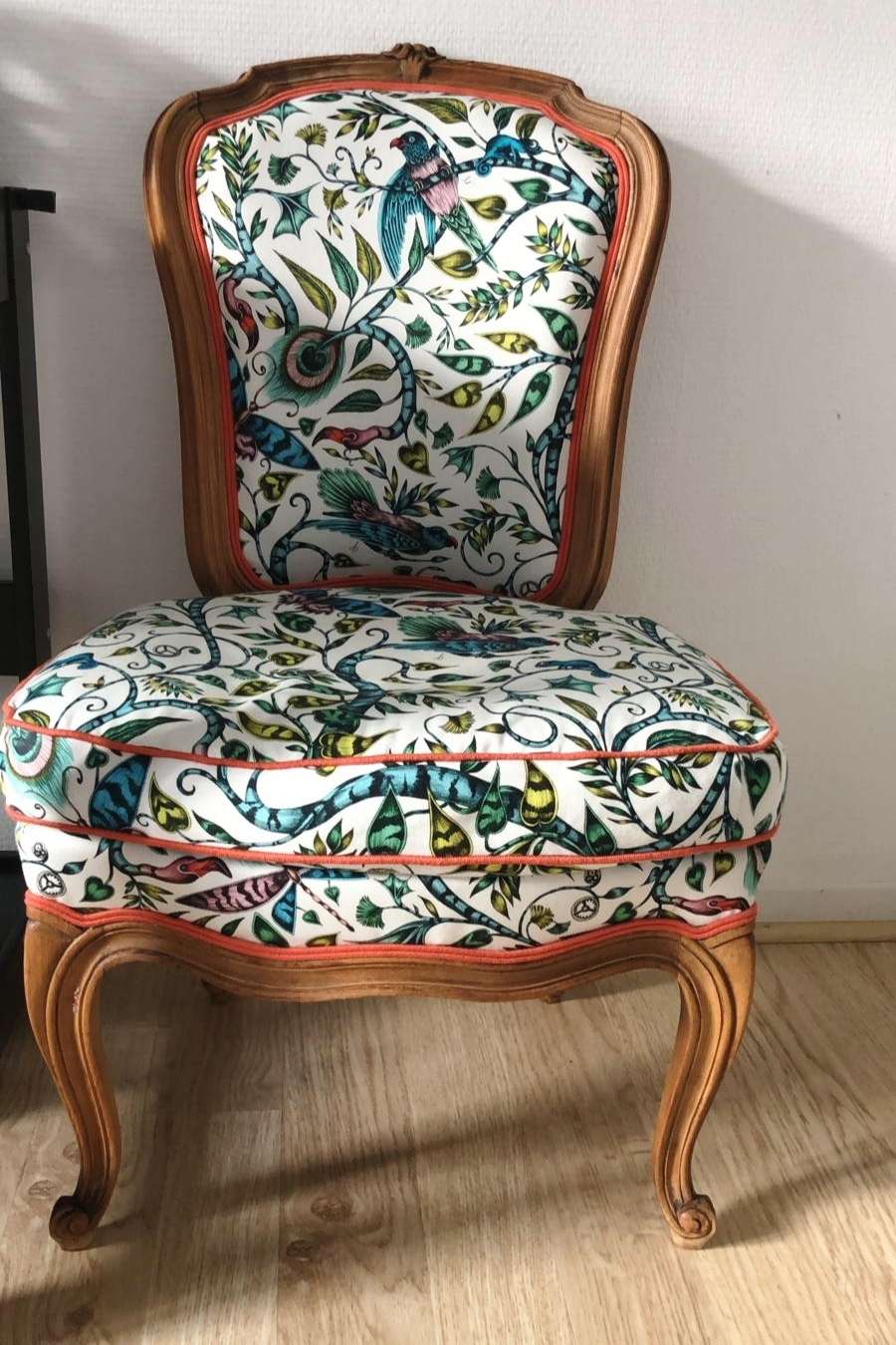 The power of piping (in upholstery)! - Thegirlwithahammer.com